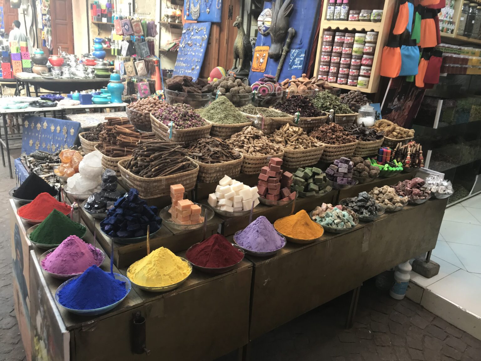 10 things to buy in Marrakesh medina - Places and Recipes